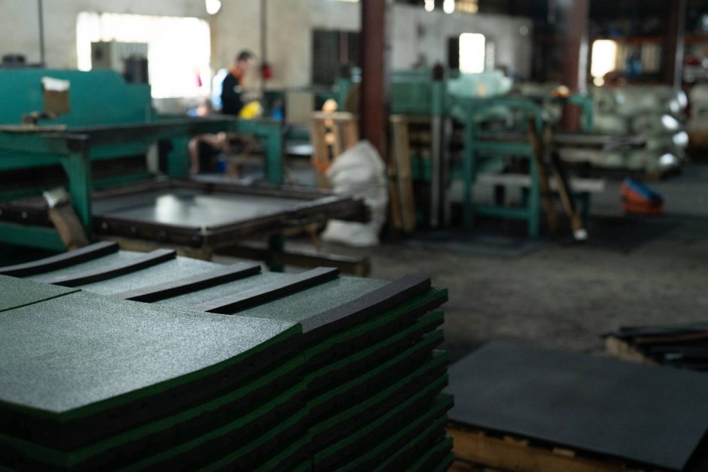 Factory Gallery - Skyler Rubber