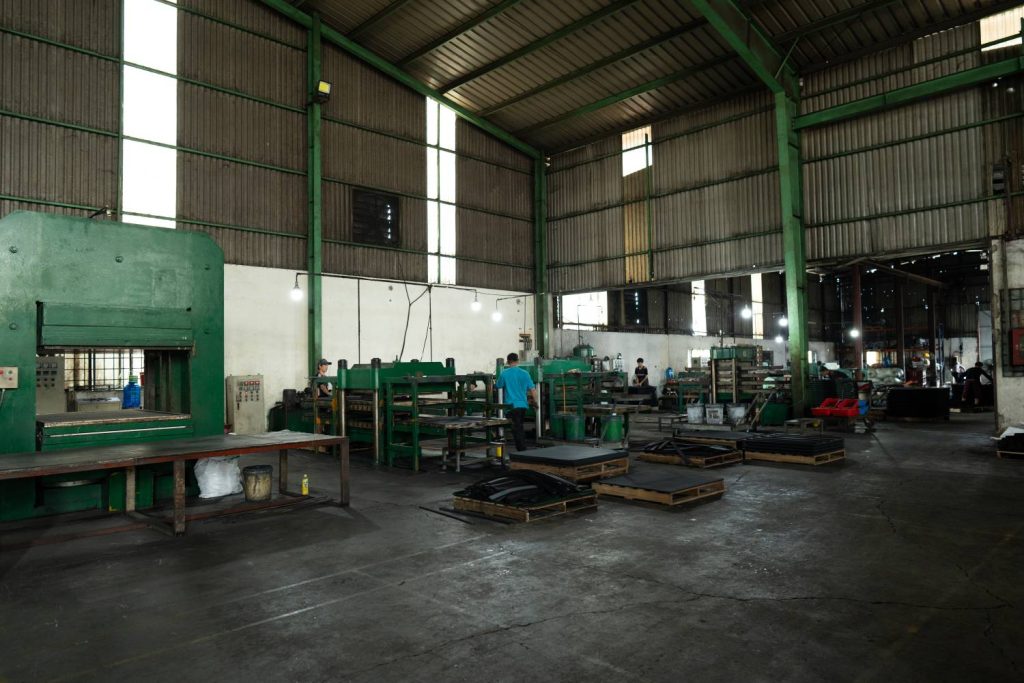 Factory Gallery - Skyler Rubber